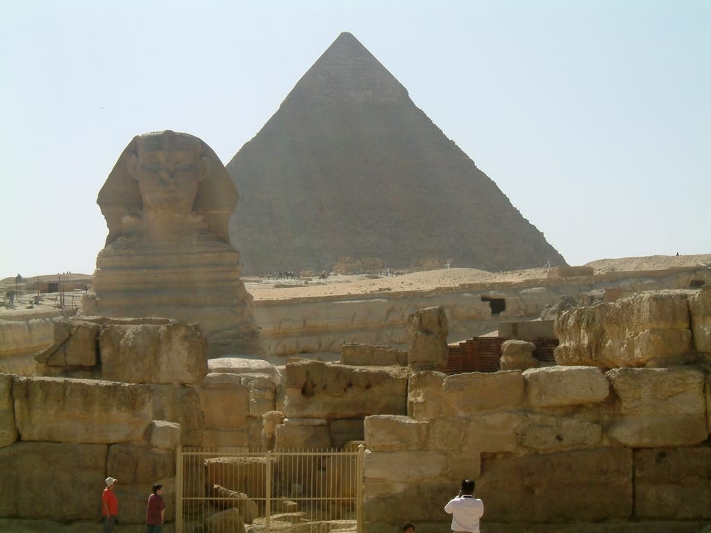 Light Egypt Tour – AEW Tours